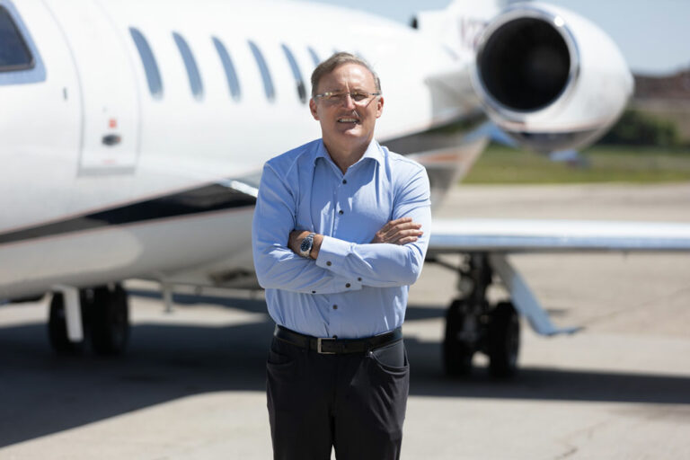 About Us | Kalitta Charters