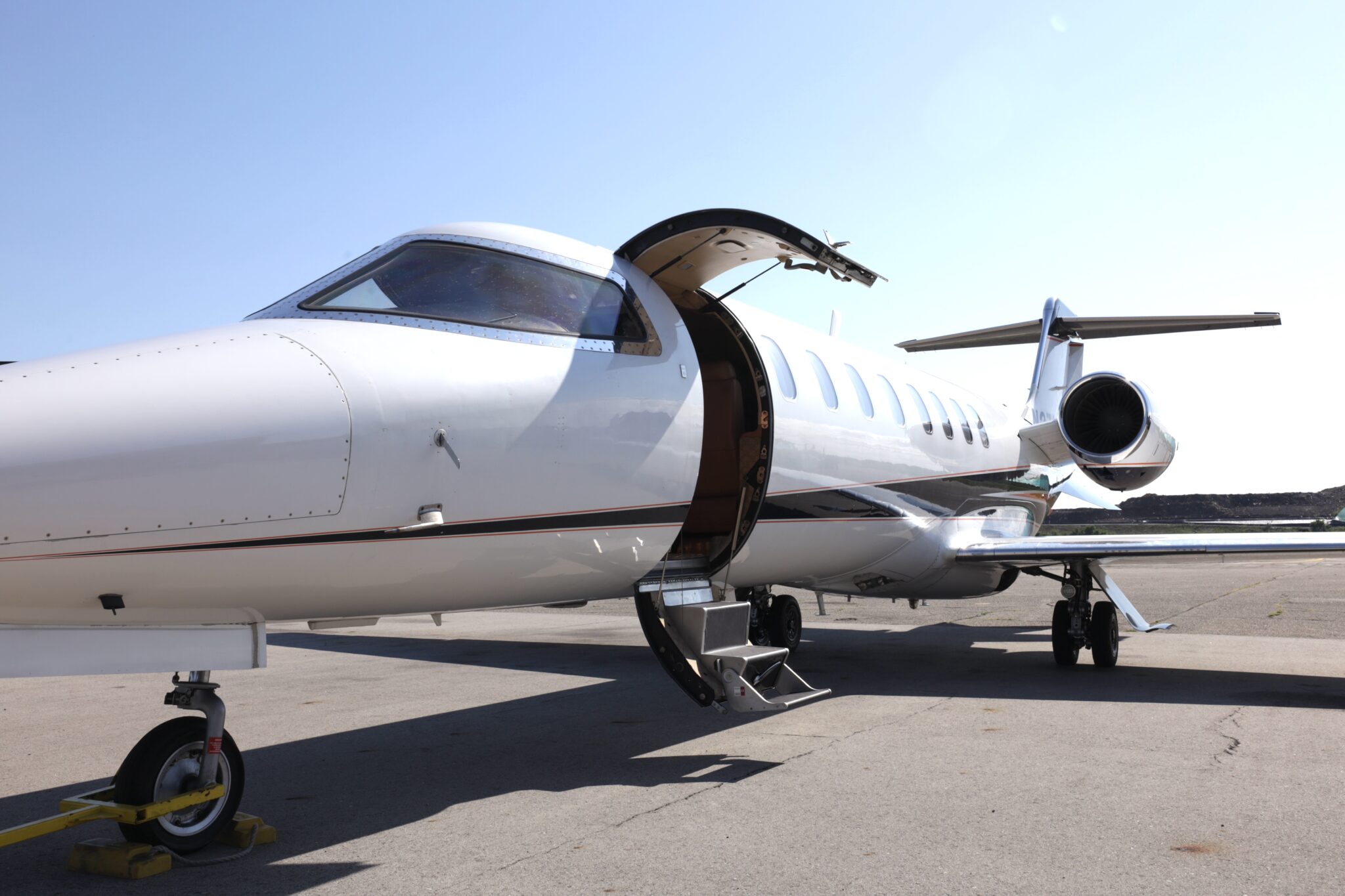 Broker Passenger Charter Services | Kalitta Charters